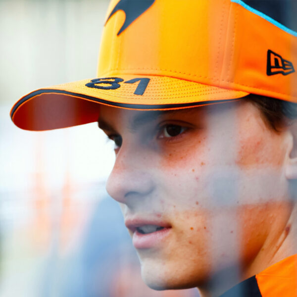 MCLAREN F1 TEAM OSCAR PIASTRI #81 NEW ERA CAP 2024 – Gp Store Latam